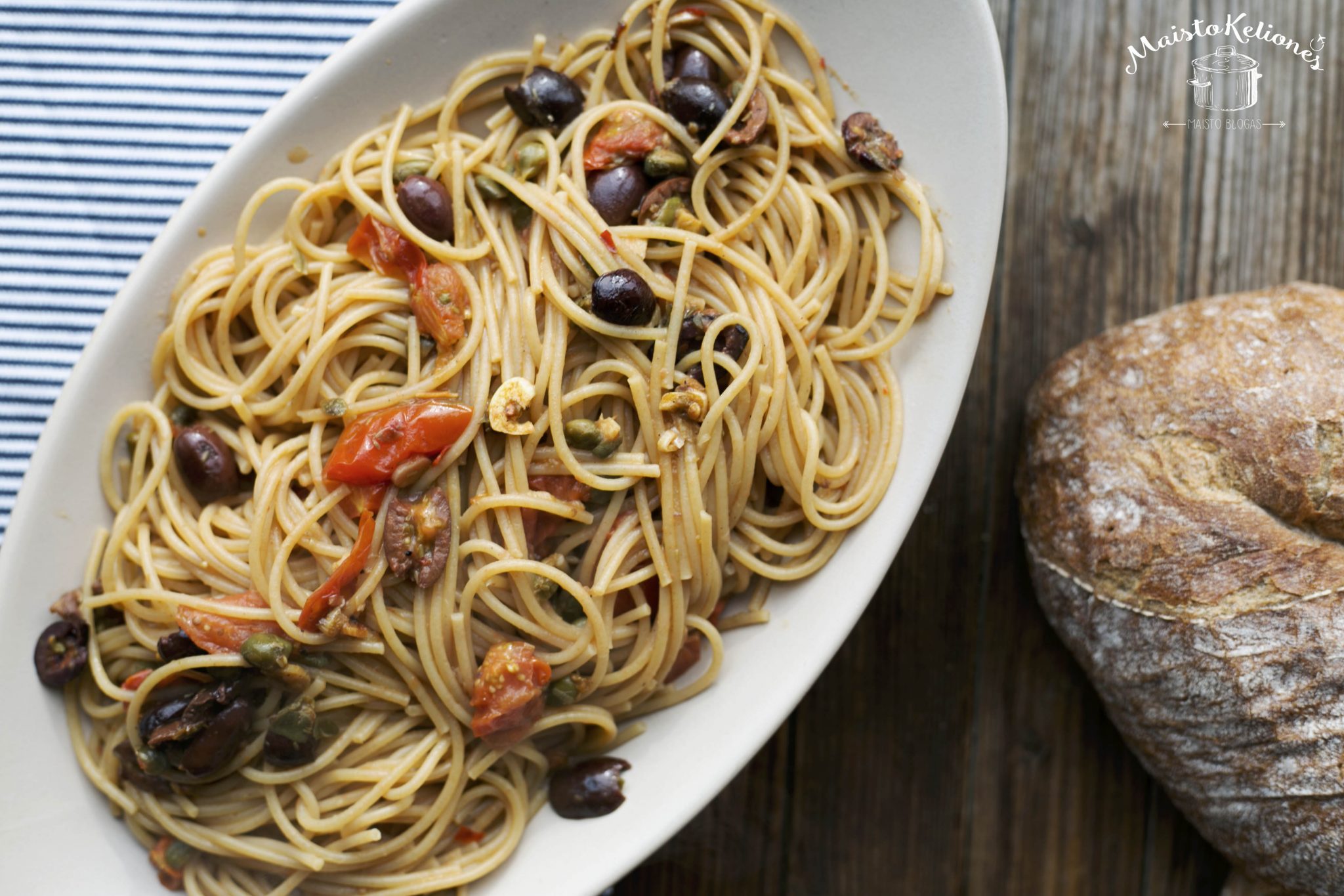 Makaronai Alla Putanesca - Maisto Kelionės