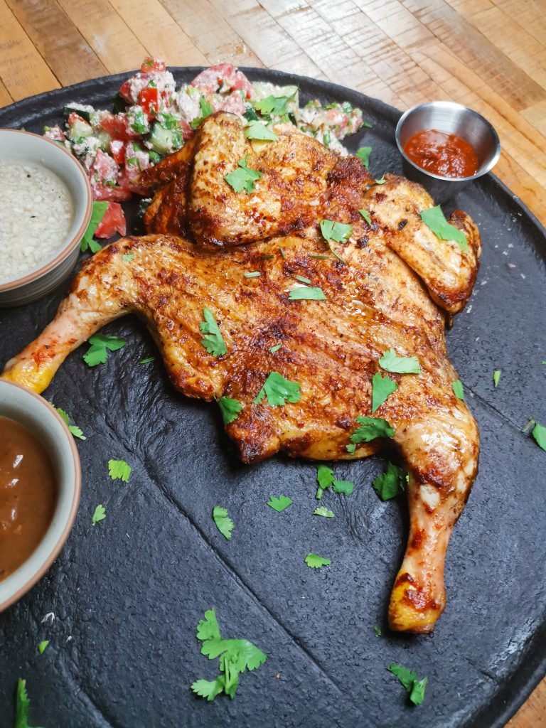 Viščiukas tabaka su adžika - Maisto Kelionės